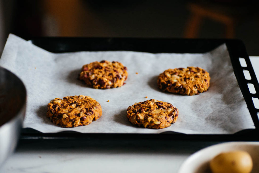 VEGAN OFF THE PLATE + WHAT I ATE TODAY + PEANUT BUTTER BEAN PATTIES ...