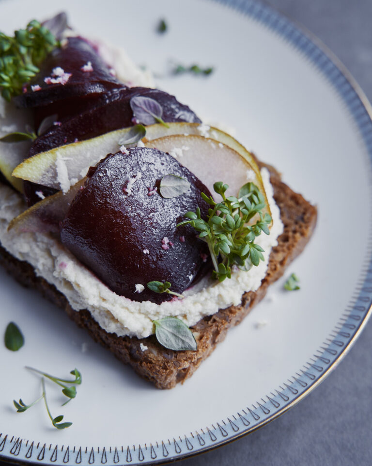 Vegan Smørrebrød | Danish Open Faced Sandwiches - Good Eatings